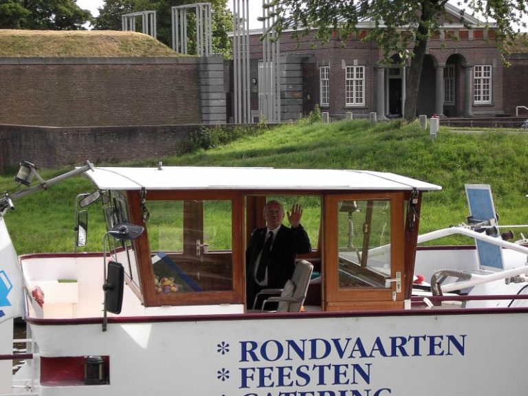 Rondvaart met Lunch - Rondvaarten & dagtochten, Feesten & Uitjes